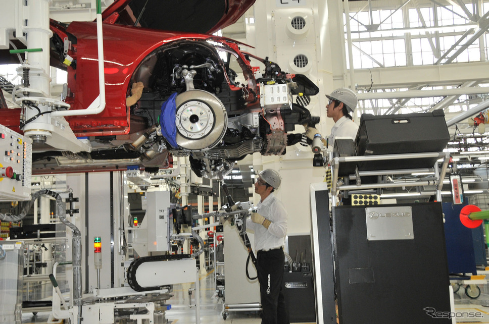 First Production Lexus LC Rolls Off Assembly Line in Japan | Lexus ...